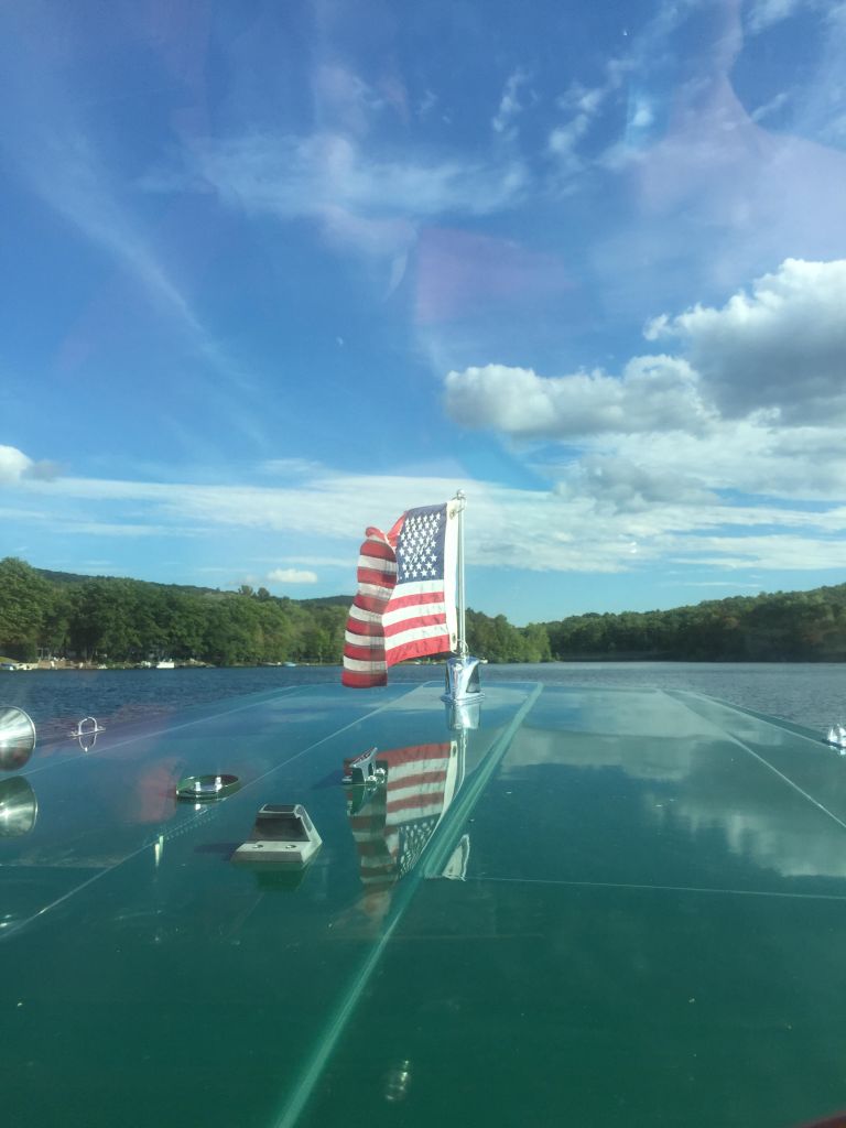 Glass Lake Preservation Corporation – Glass Lake: A Thing of Beauty